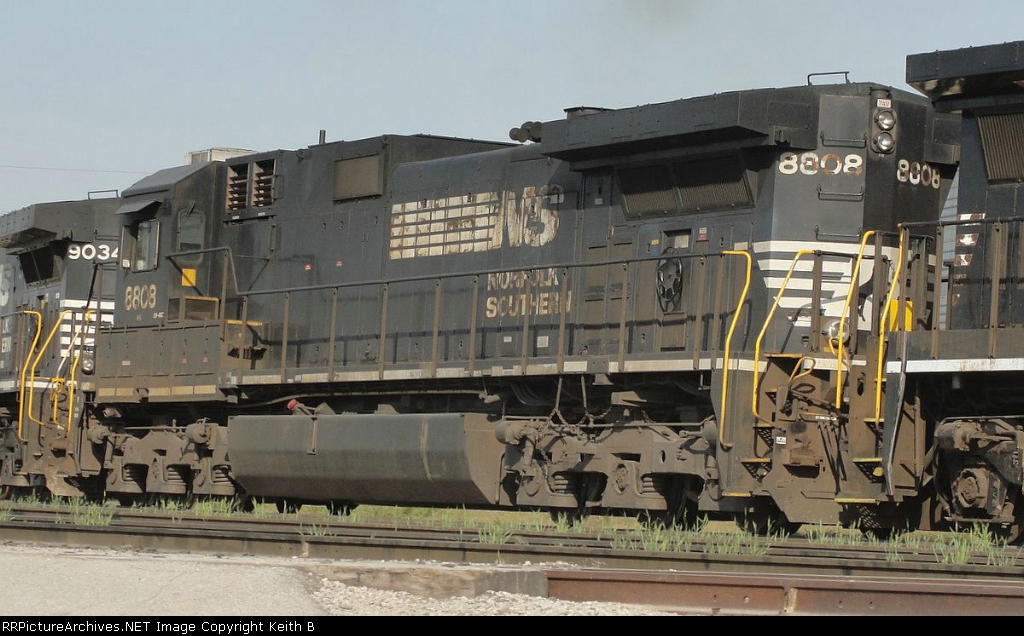 NS 8808